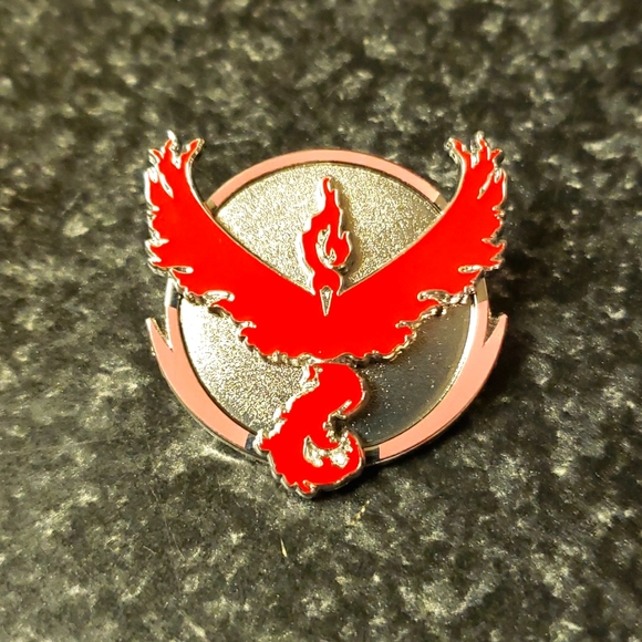 Pokemon | Toys | Pokemon Go Special Collection Box Team Valor Pin ...